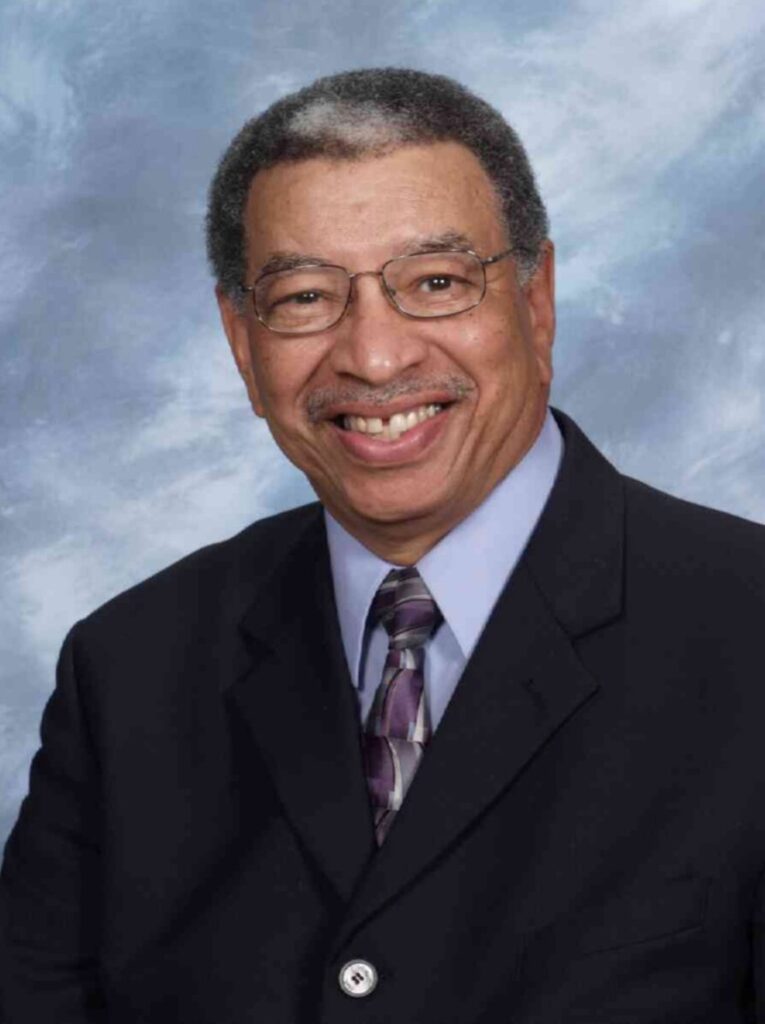 Alex Hunter Celebrates 15 Years with Long & Foster Real Estate